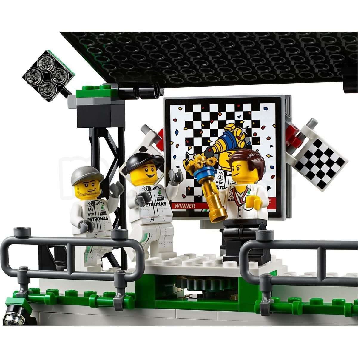 LEGO Speed Champions 75883 Mercedes AMG Petronas Formula One™ Team ...
